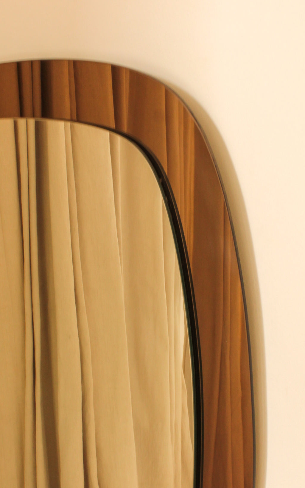 Mid-century Italian Wall Mirror c.1970s – Piazza Piazza